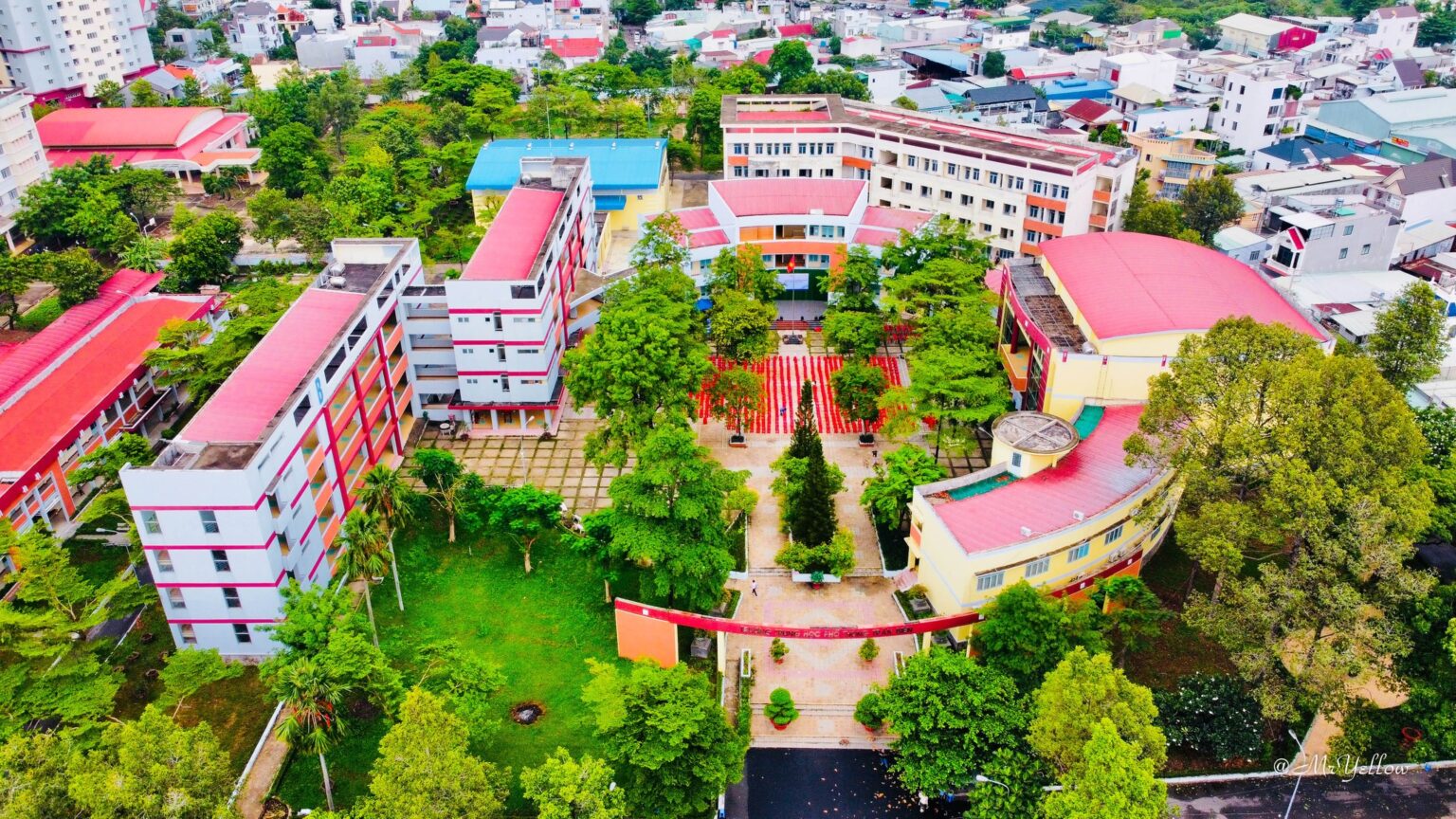 THPT TRẤN BIÊN - 20 NĂM - THPT Trấn Biên